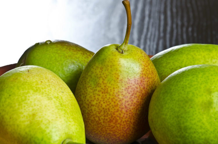 La poire : quels sont ses bienfaits pour votre santé ? - Youcancookit.fr
